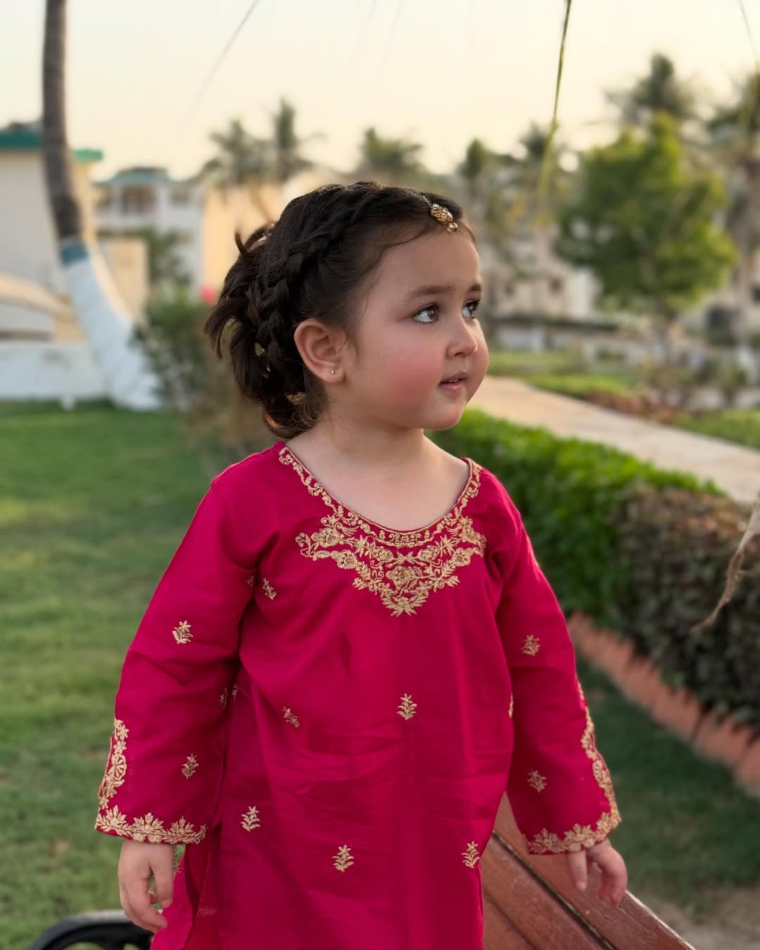 Ruby Grace – Embrace Your Individuality